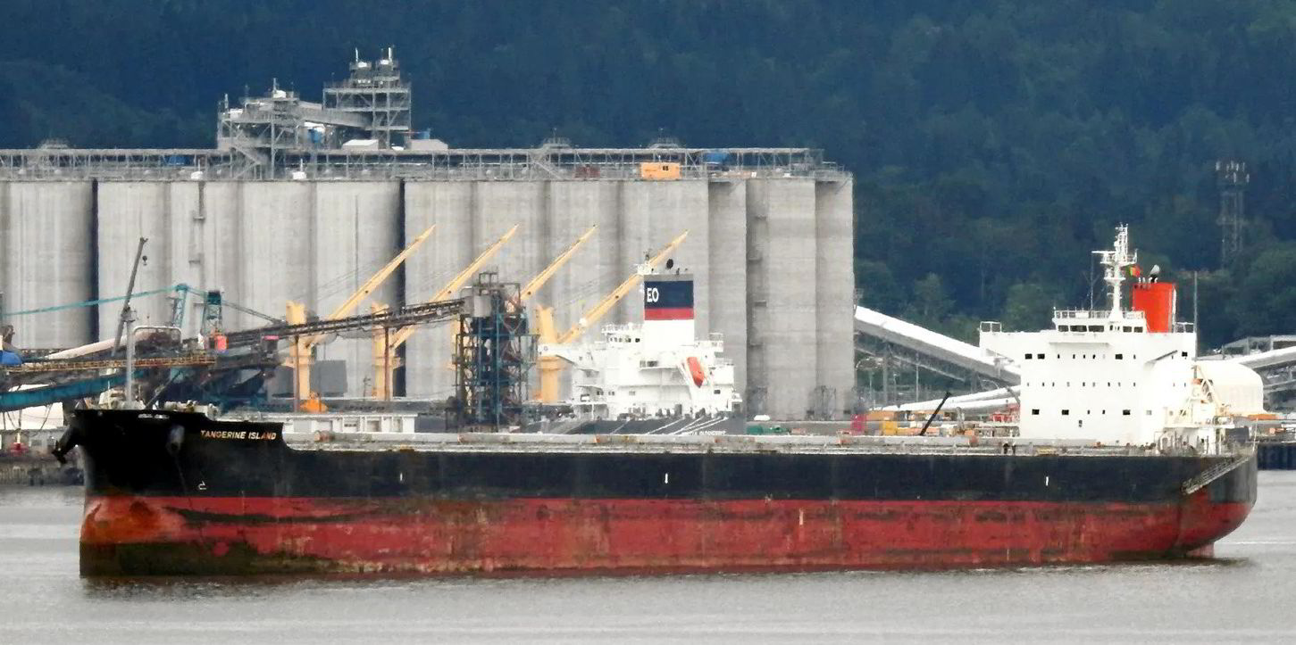 Houthi missile strike leaves Greek bulker listing and taking on water ...