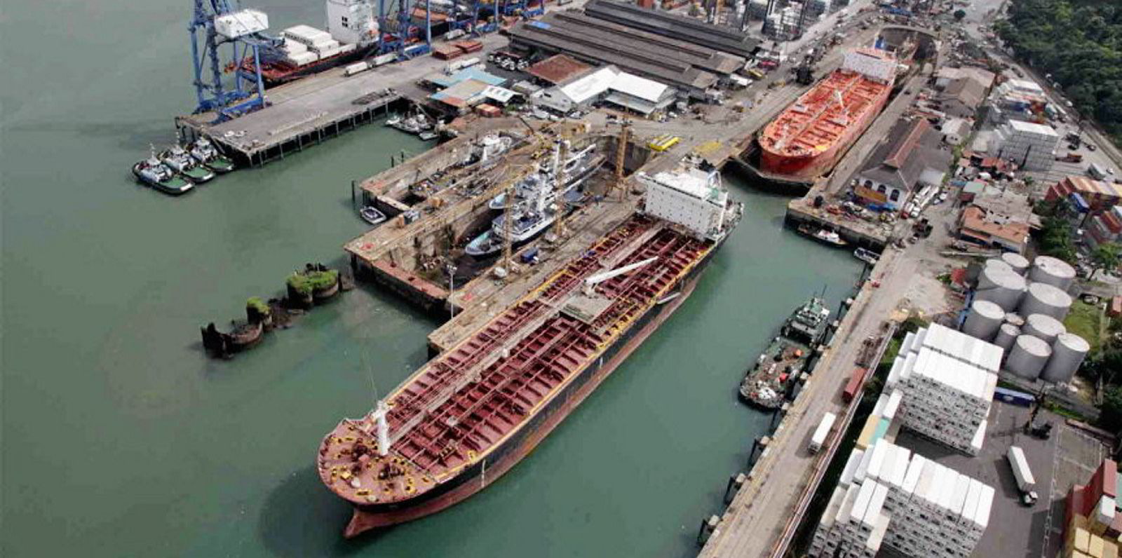 Contract worth $18m up for grabs to run Panama Canal shipyard | TradeWinds