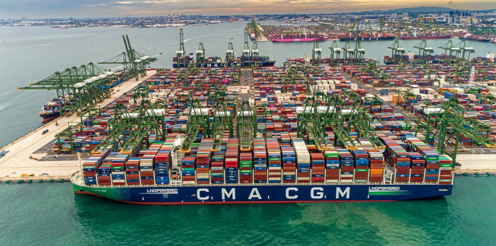 Container ship port congestion hits new record, says Clarksons | TradeWinds