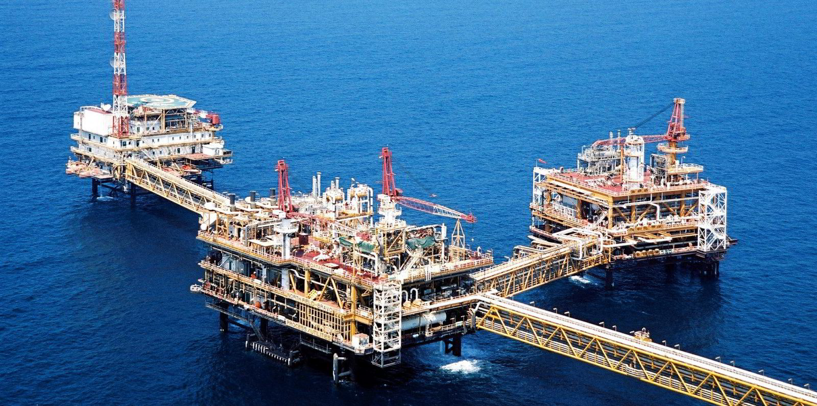 Three contracting giants battle it out for prized Qatargas North Field ...