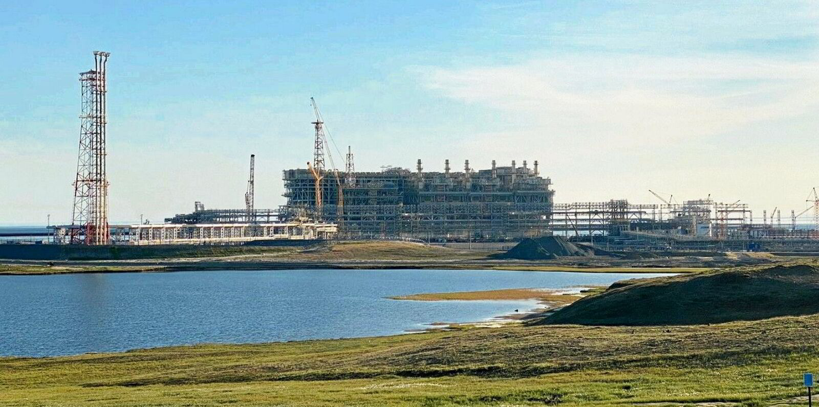 ‘Under cover’ LNG carrier becomes first caller at Russia’s sanctioned Arctic LNG 2 | TradeWinds