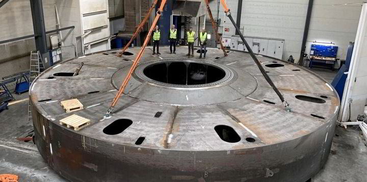 Generator in as world's largest drive-train test rig readies for 2021 ...