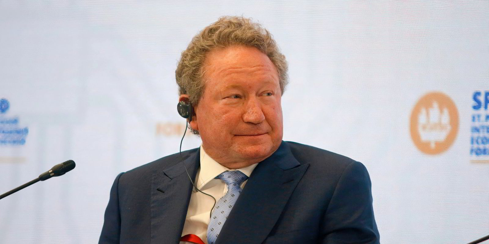 Billionaire Forrest to 'transform' Papua New Guinea with green hydrogen ...