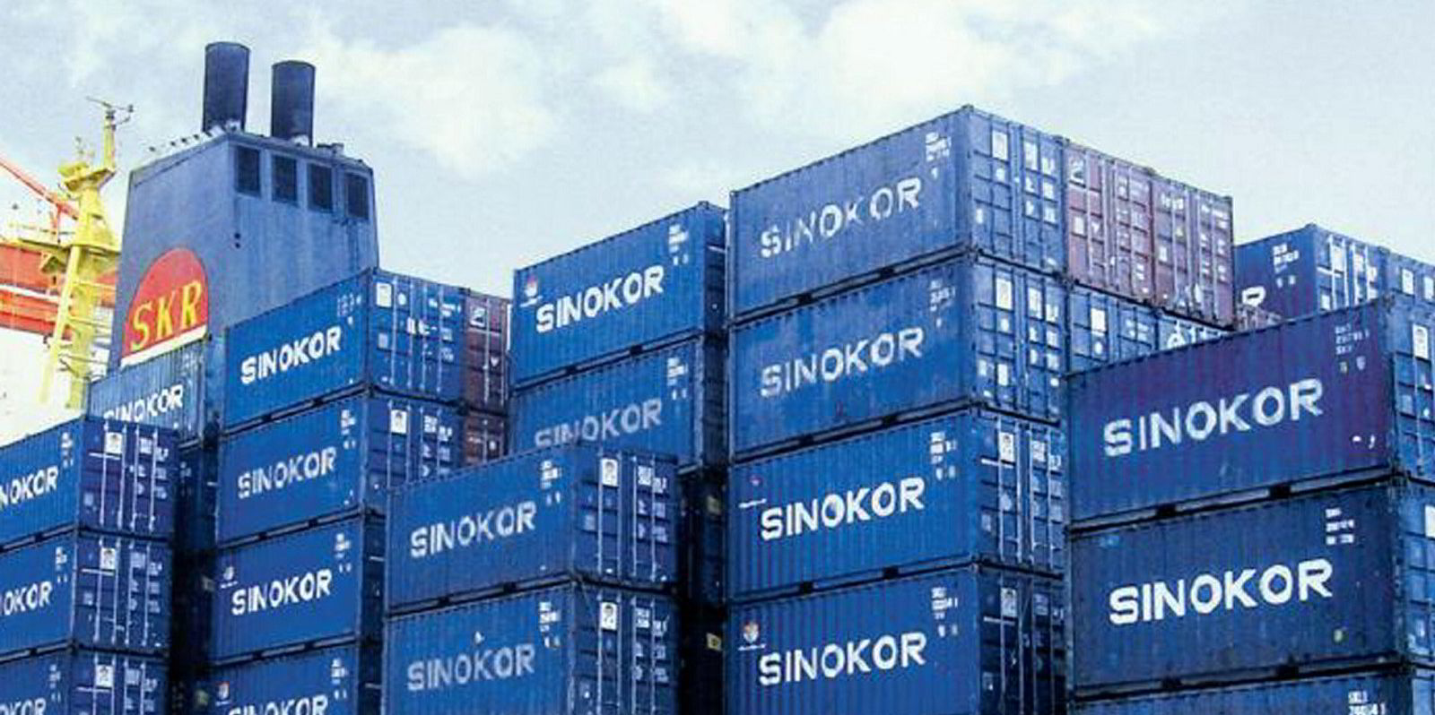 Sinokor bags $200m from sale of neo-panamax container ship brace ...