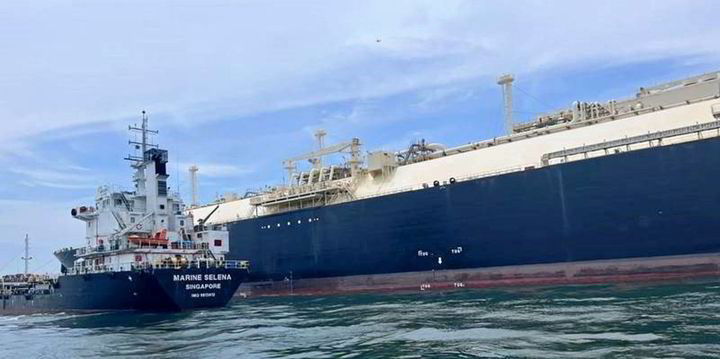 MOL and ExxonMobil trial biofuel on LNG carrier to cut emissions ...