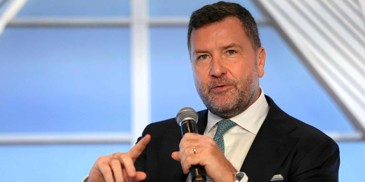 Trafigura consortium agrees to buy major French refinery and two ...