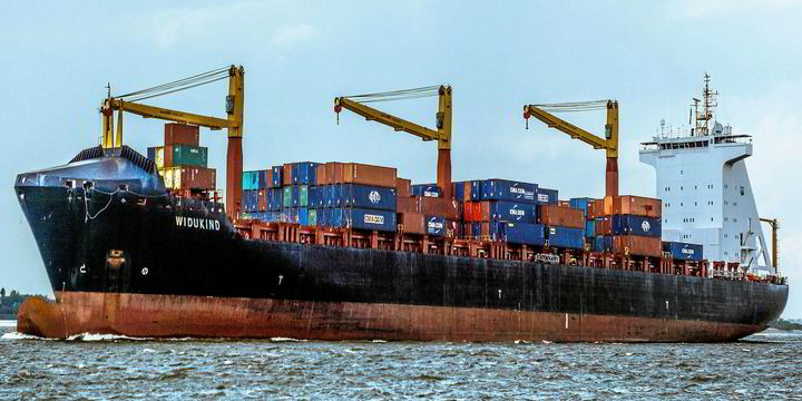 Secondhand Boxship Sales Break One Million Teu Mark For First Time
