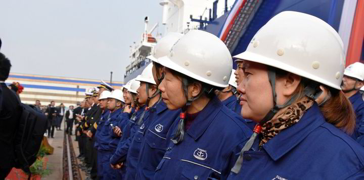 CDB Leasing swoops on nine ultramax newbuildings at New Dayang | TradeWinds