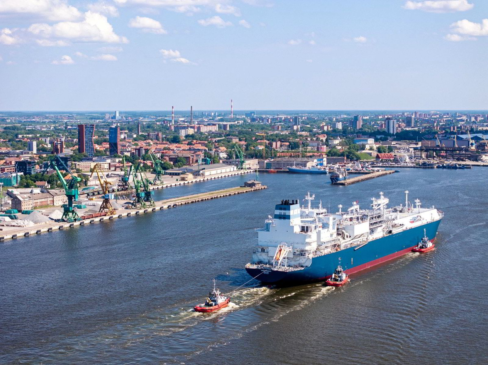 Iconic FSRU returns to Lithuania complete with new ‘colours’ | TradeWinds