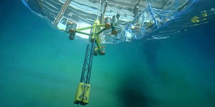 Innovative British floating wind design advances on an even 'stinger ...