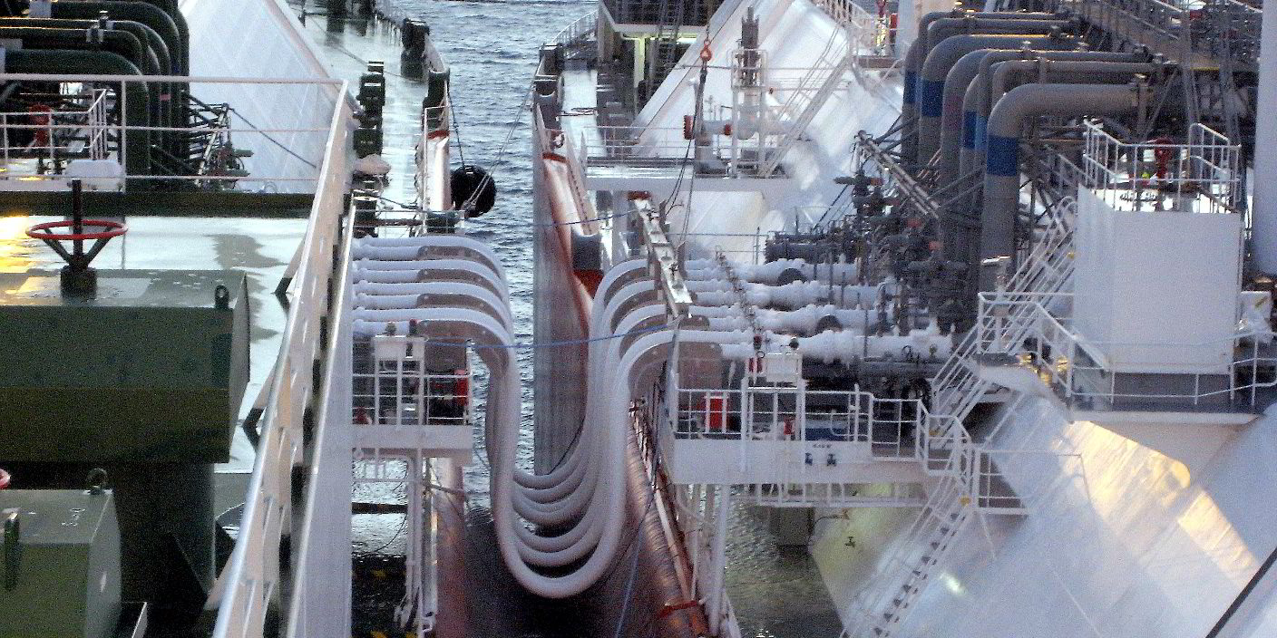 LNG STS transfer demand on the rise | TradeWinds