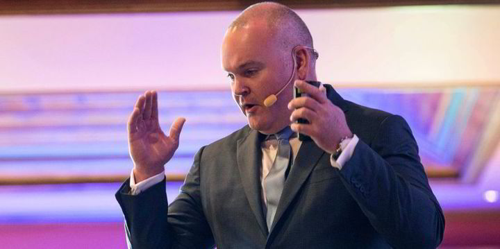 Transocean in $400 million-plus ultra-deepwater drillship deal ...