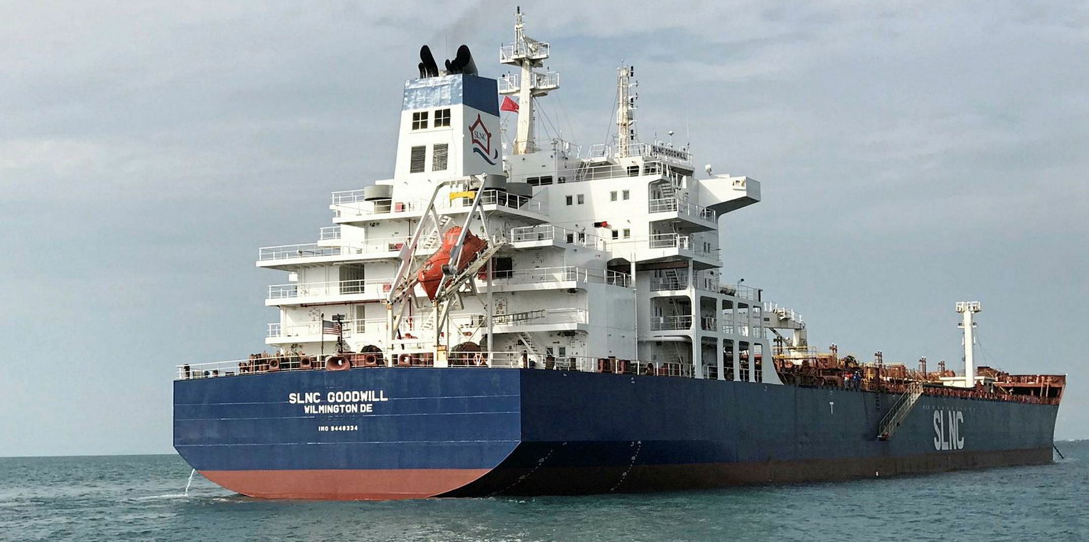 US military ties-up commercial tanker trio at healthy rates | TradeWinds