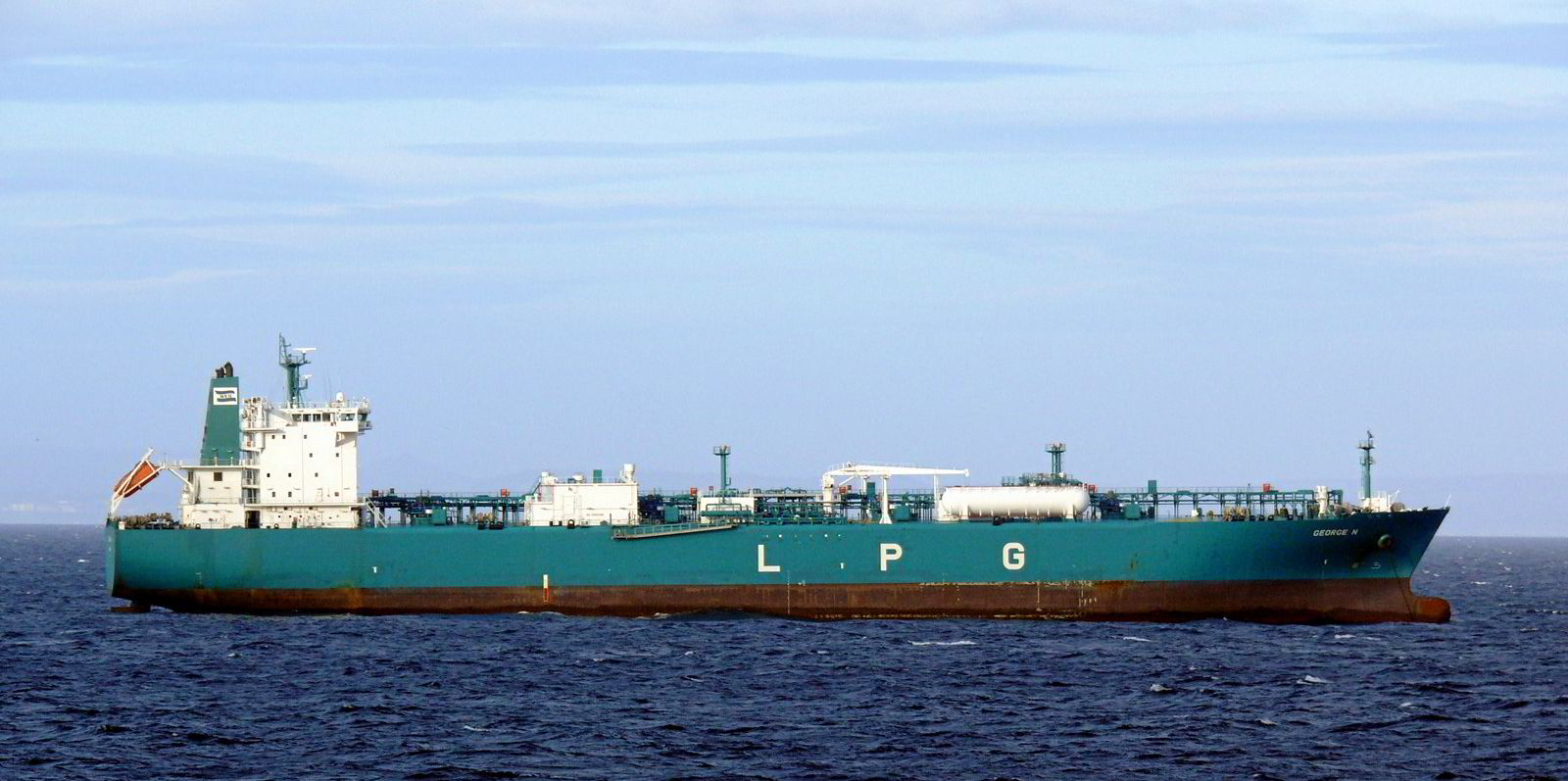 Neu Gas Shipping plots how to use cash pile to go after new generation ...