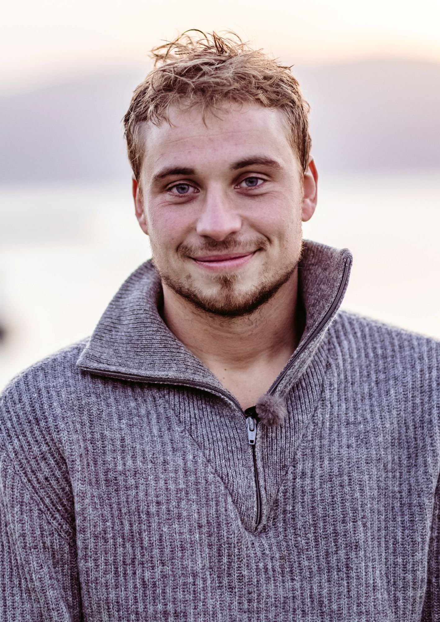 Isak (26) er klar på at det er tøffere å jobbe som fisker enn å «tøffe ...