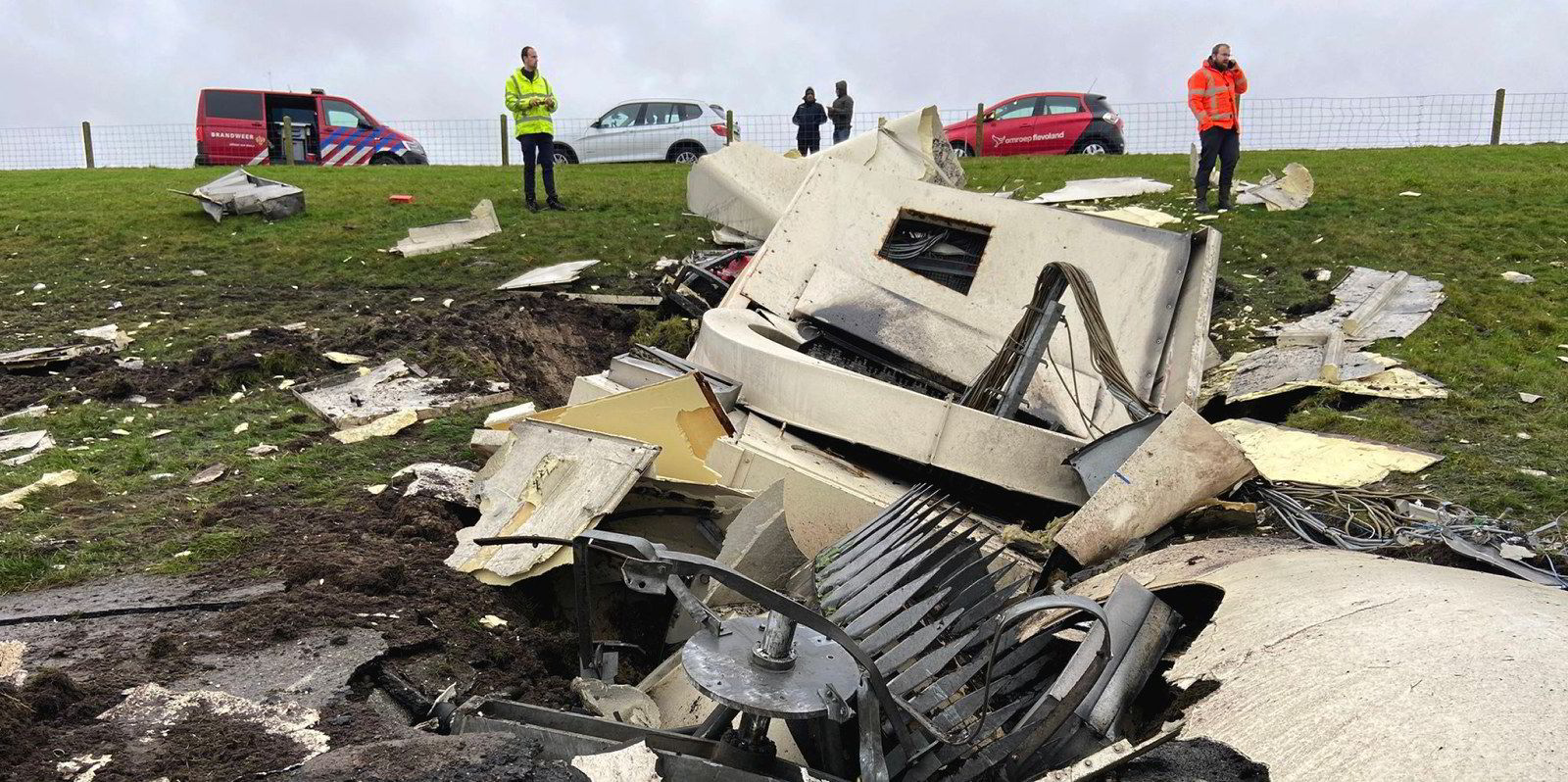 Wind turbine down | Emergency services race to Vattenfall collapse in ...