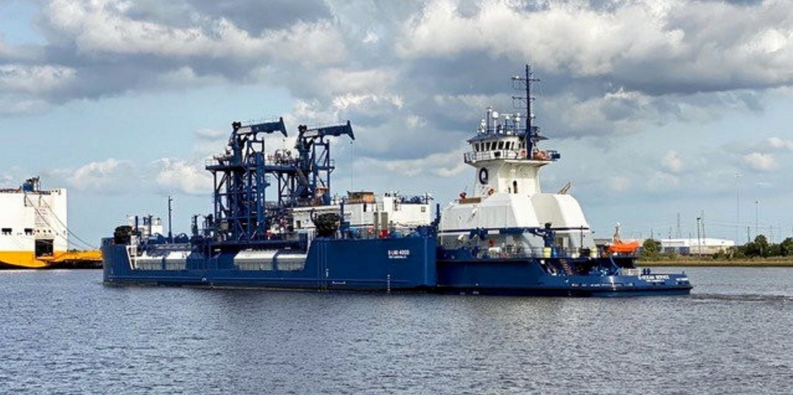 Shell debuts new US LNG bunker barge with Siem car carrier | TradeWinds