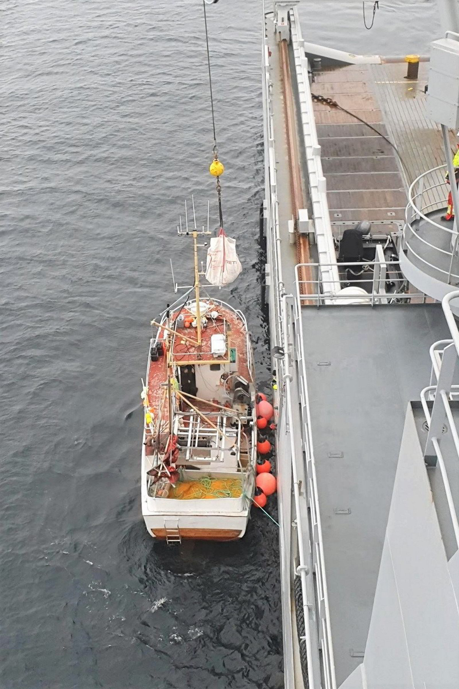 KV «Jarl» hjalp «Nappsgutt»: Berømmer sjarkskipperen | Fiskeribladet