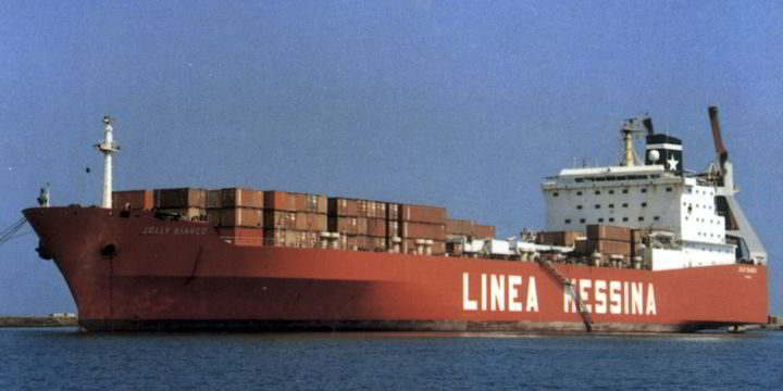 MSC holds talks on taking a chunk of Linea Messina | TradeWinds