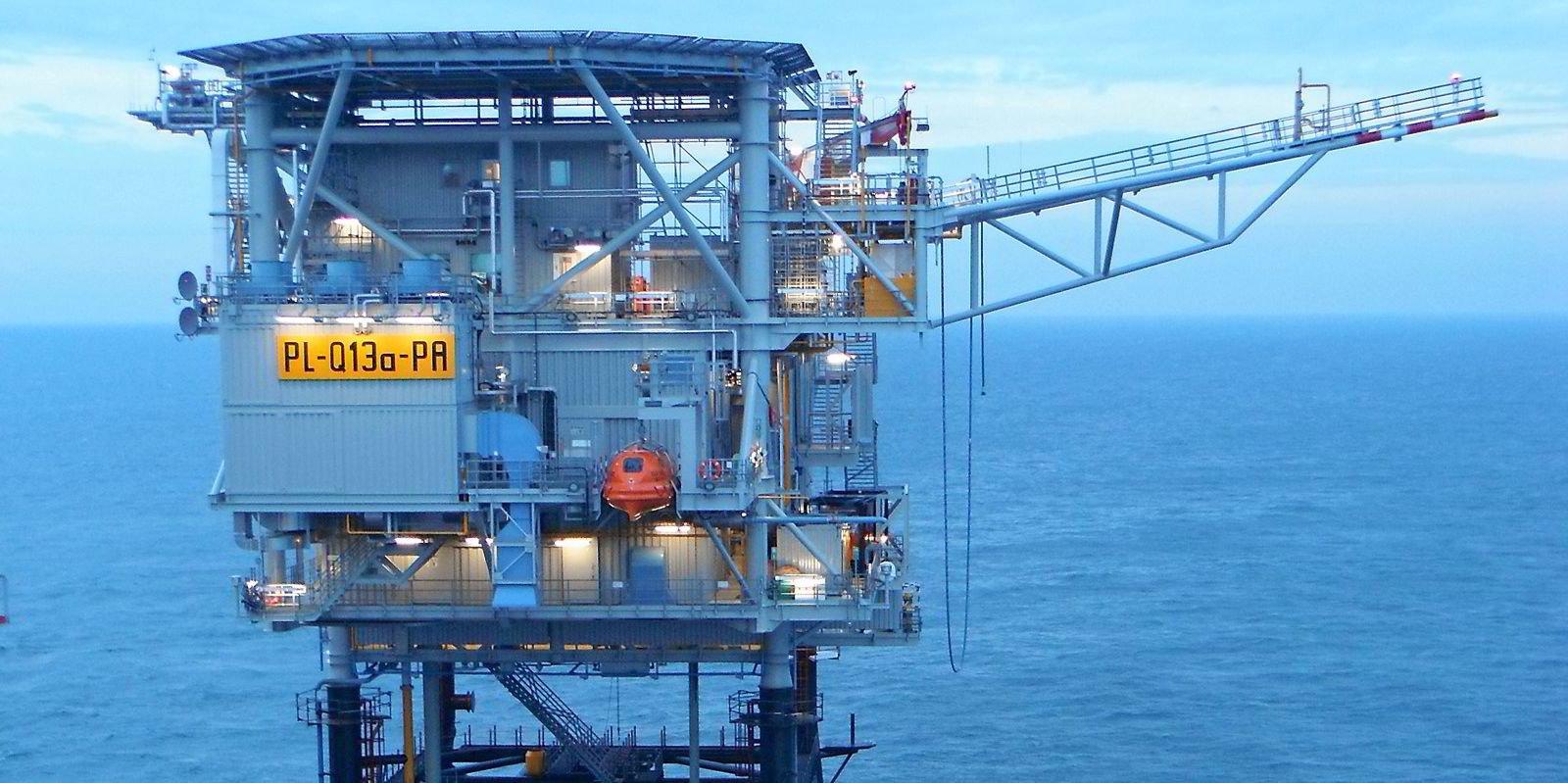 World's first offshore green hydrogen project on an oil platform gets ...