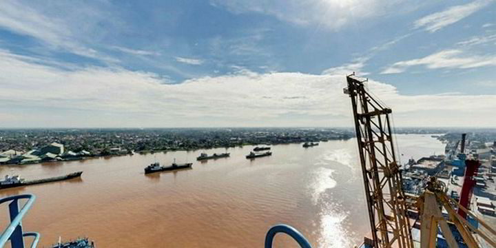 PLN revises requirement to small-scale LNG project | TradeWinds