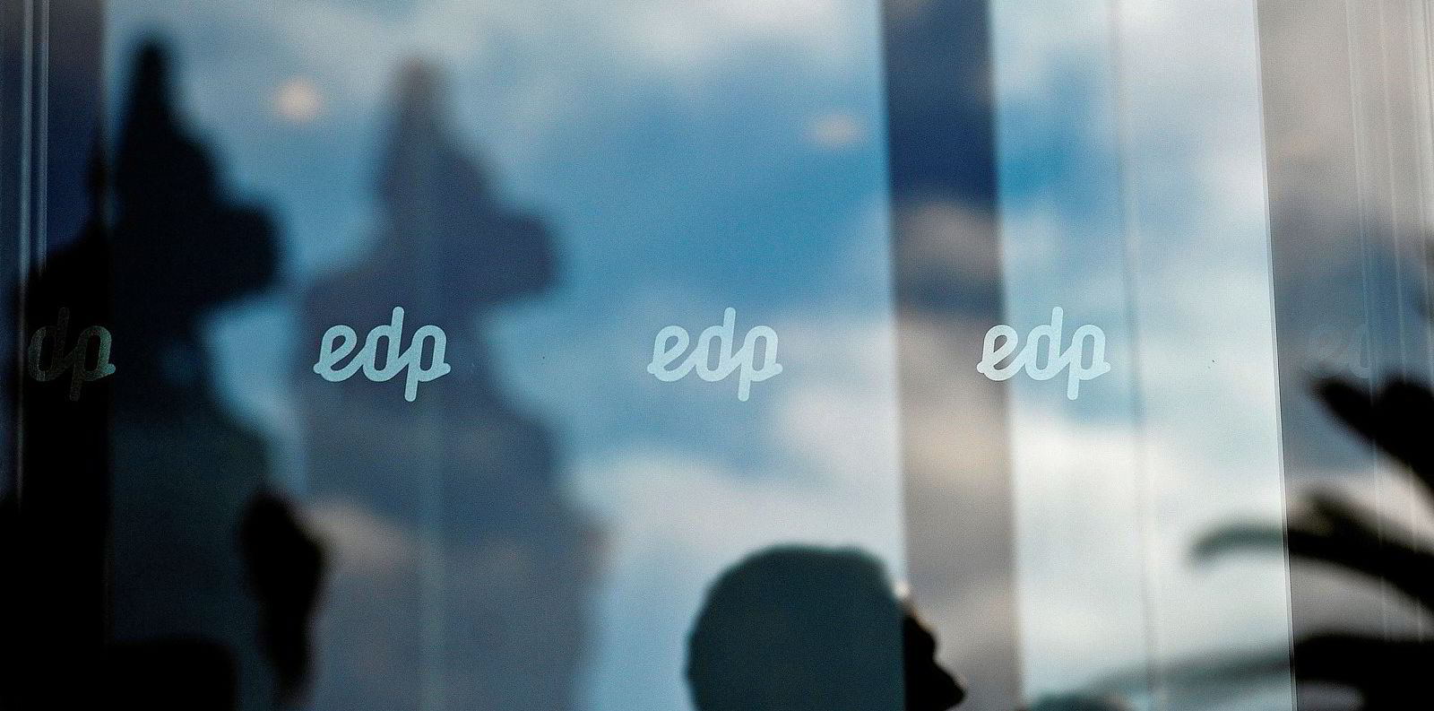 Power giant EDP launches units for green hydrogen and storage | Recharge