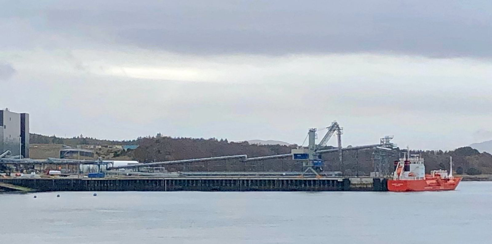 Shell ships in cargo for new Scottish mini-LNG terminal | TradeWinds