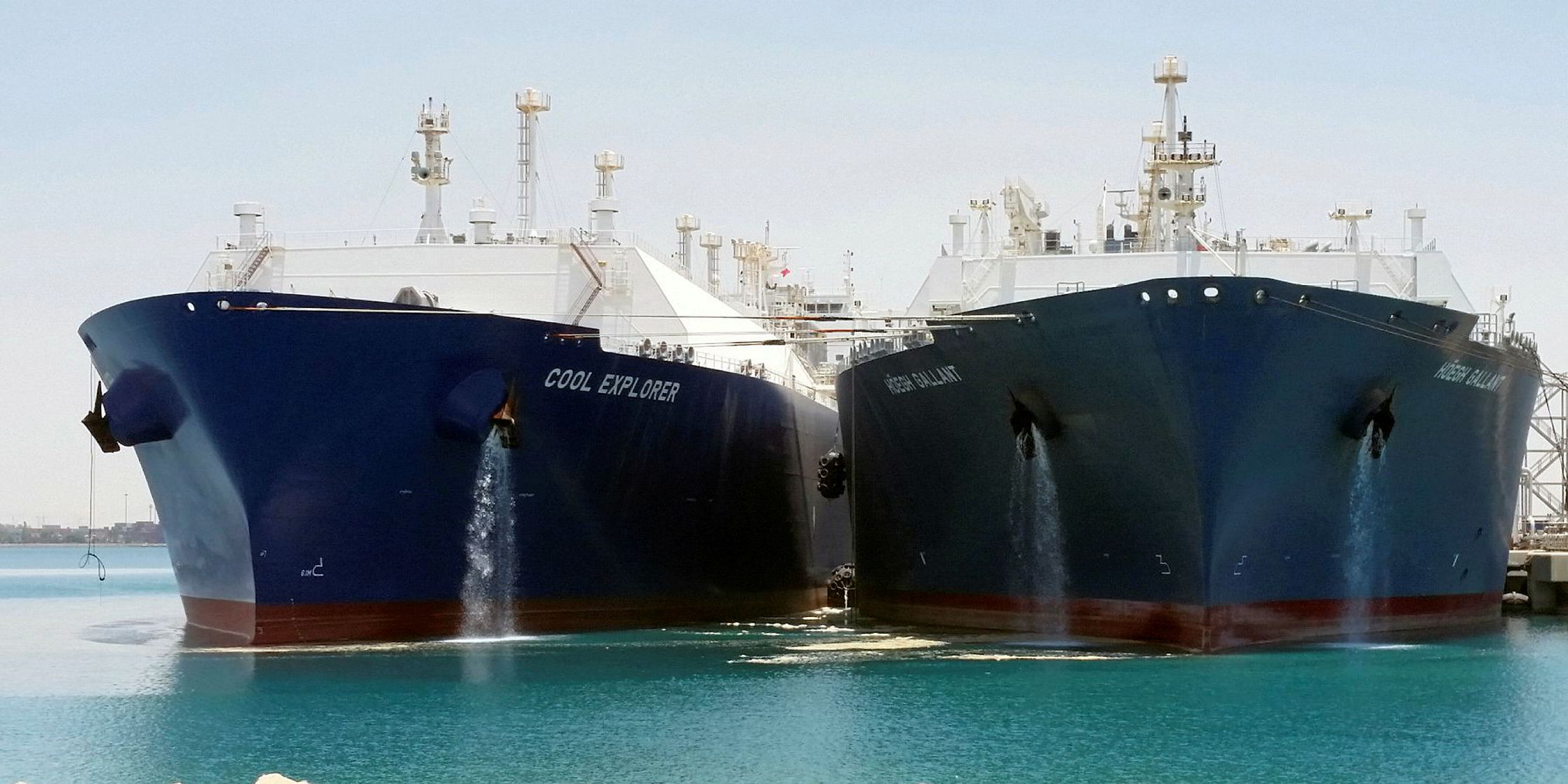 Hoegh LNG targets nine project with three open FSRUs | TradeWinds