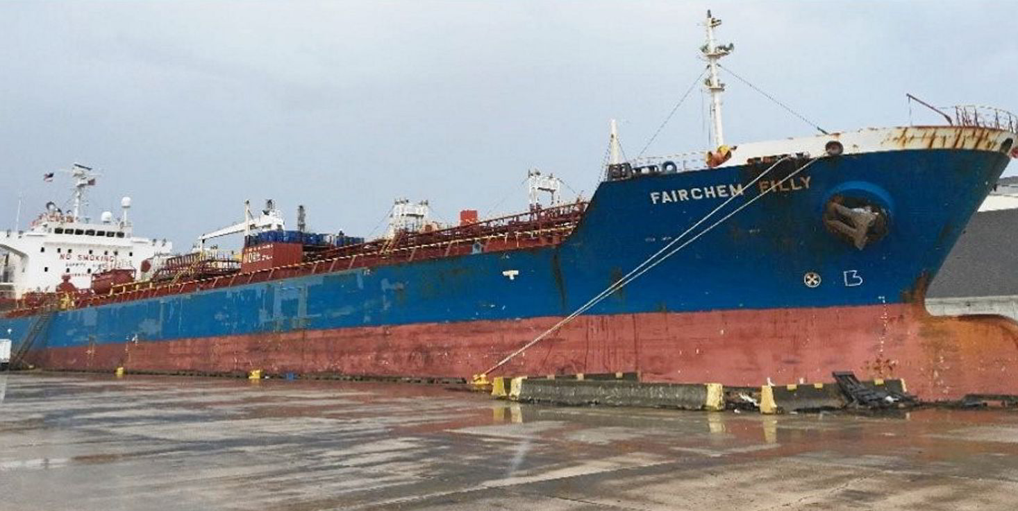 Hatchet buried in battle over chemical tanker damage at Vopak terminal ...