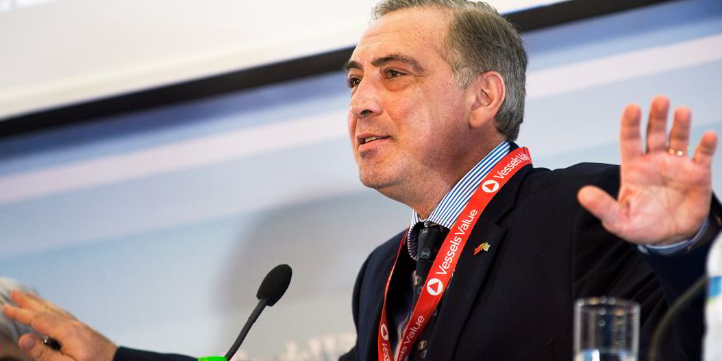 Tsakos confirms new venture with Hyundai | TradeWinds