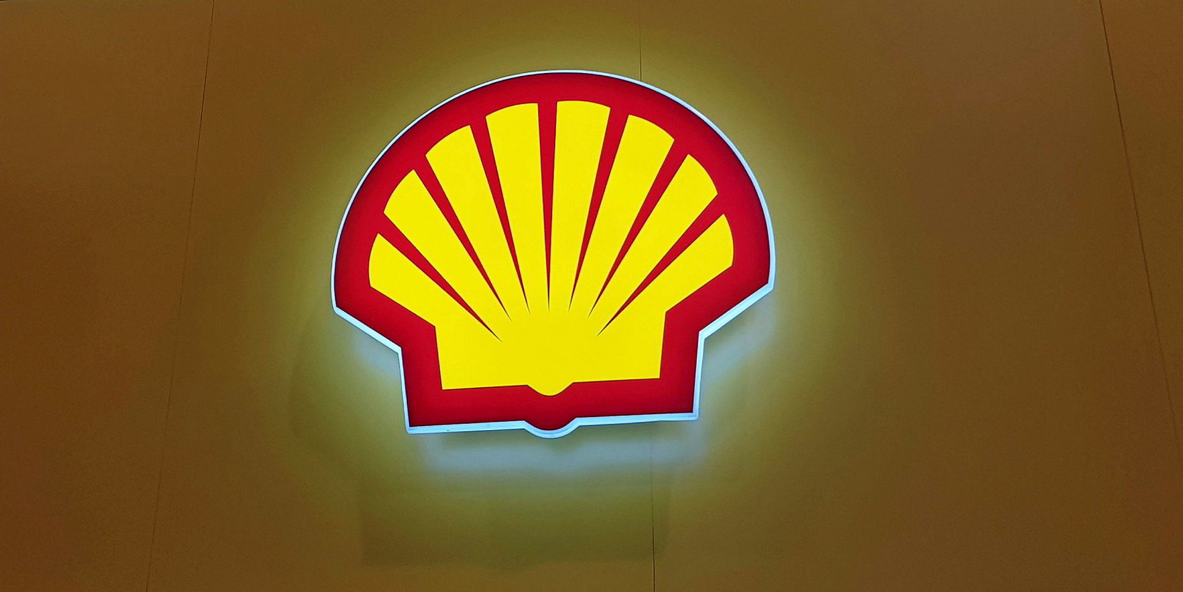 Shell returns to the market for slew of LNG carriers | TradeWinds