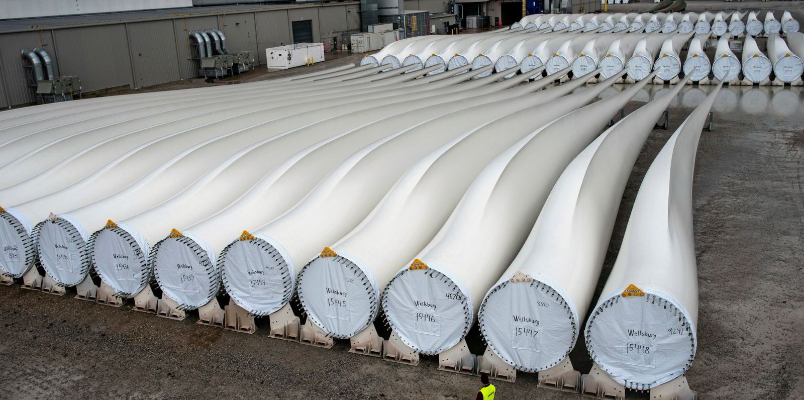 MidAmerican 'pauses wind turbines' after Siemens Gamesa blade plunges ...