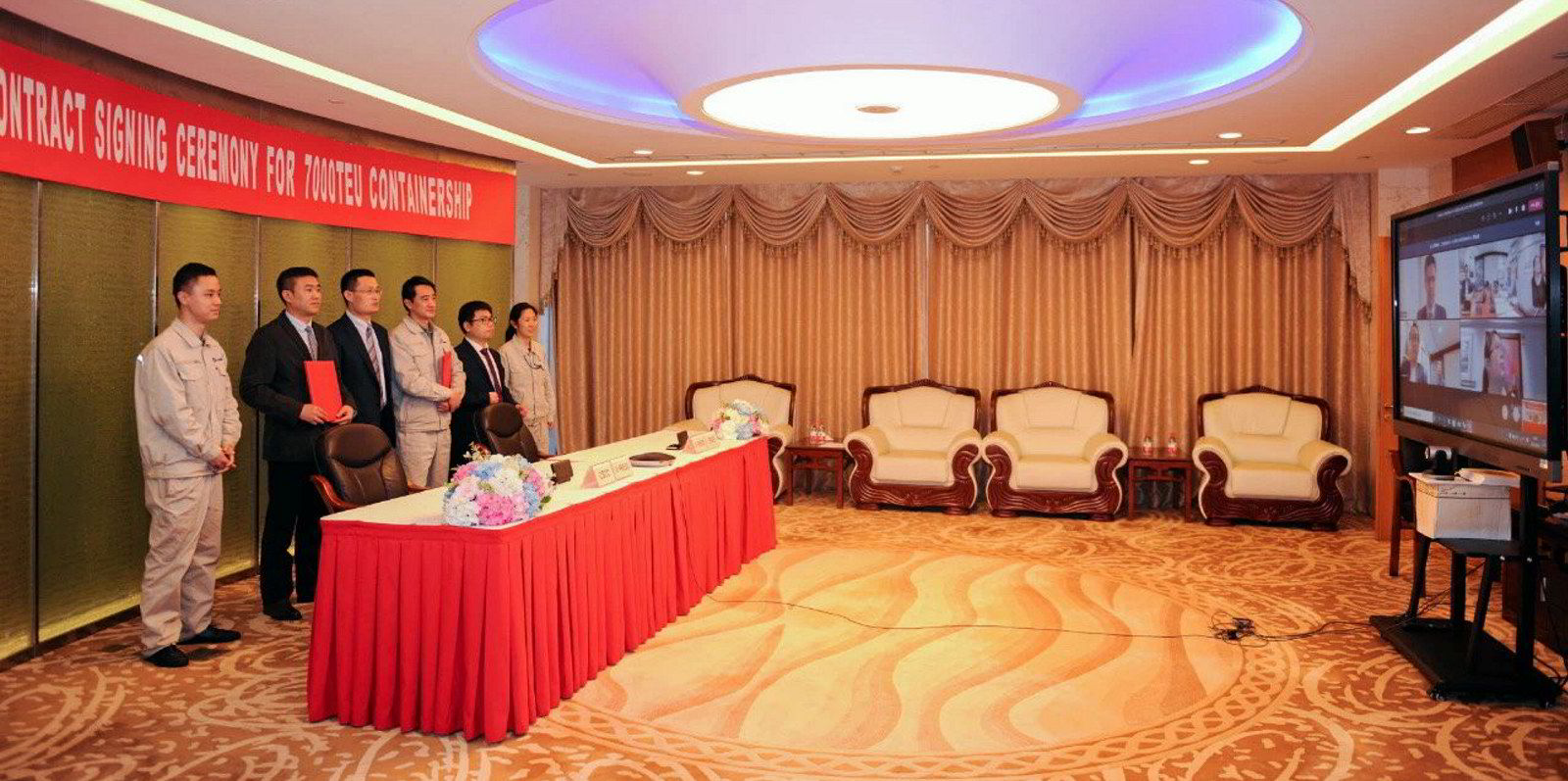 Shipowner Sea Consortium inks neo-panamax boxships worth $292m | TradeWinds