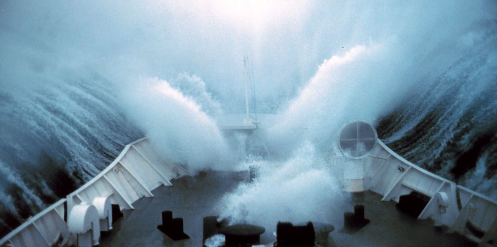 Potentially life-saving AI breakthrough to detect rogue waves | TradeWinds