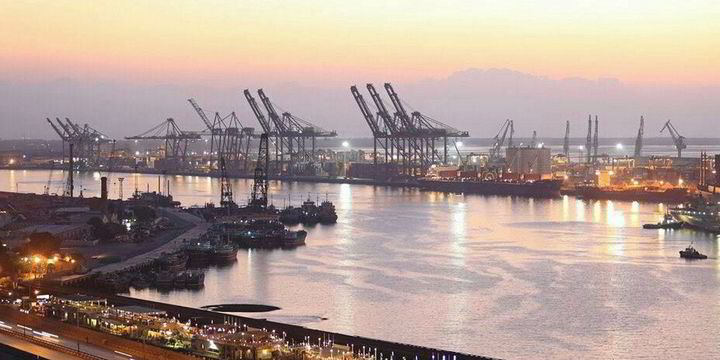 Pakistan’s container shipments said to be under threat as dollar ...