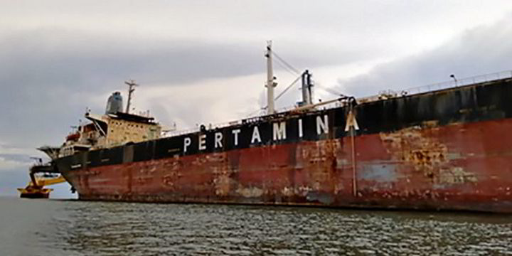 Fire-damaged FSO to hit the breakers’ beach as scrap market remains ...