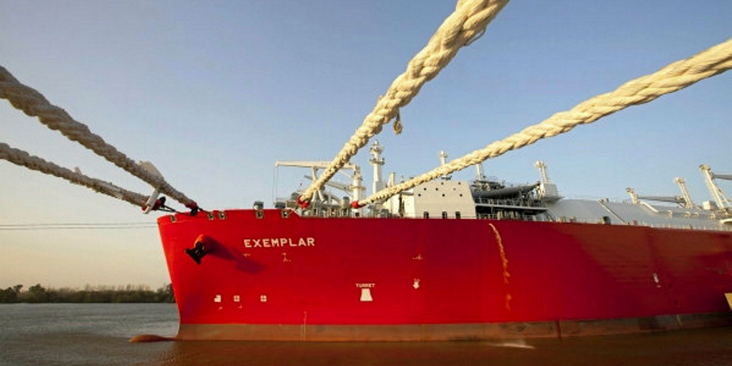 Excelerate fires up US offshore terminal with Russian cargo | TradeWinds