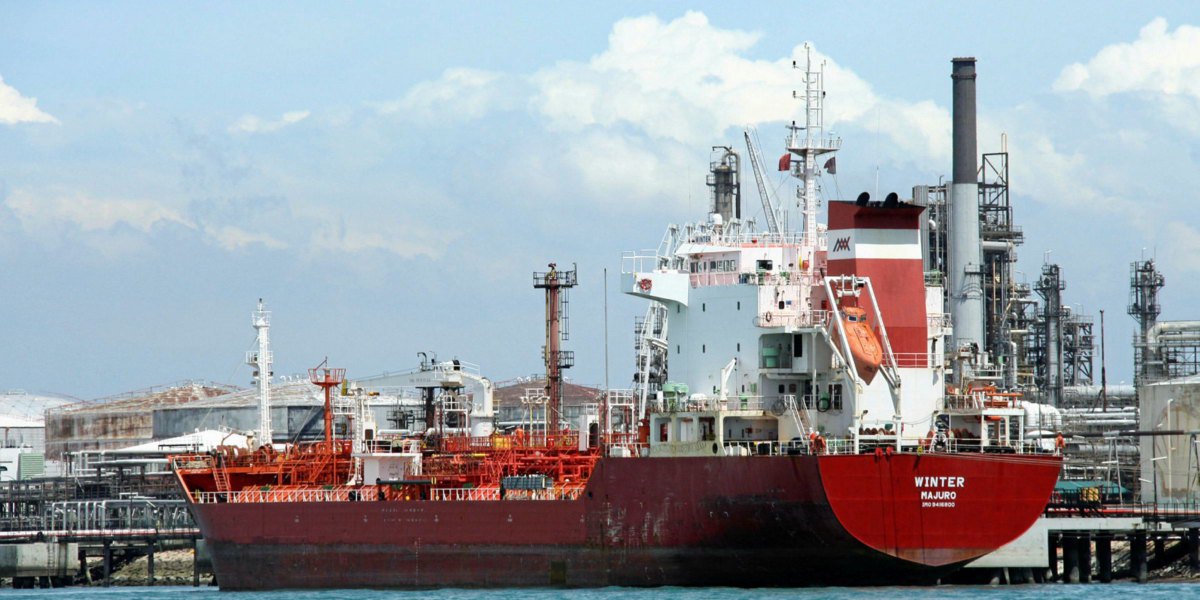 Moundreas suezmax deal marks first tanker order since 2007 | TradeWinds