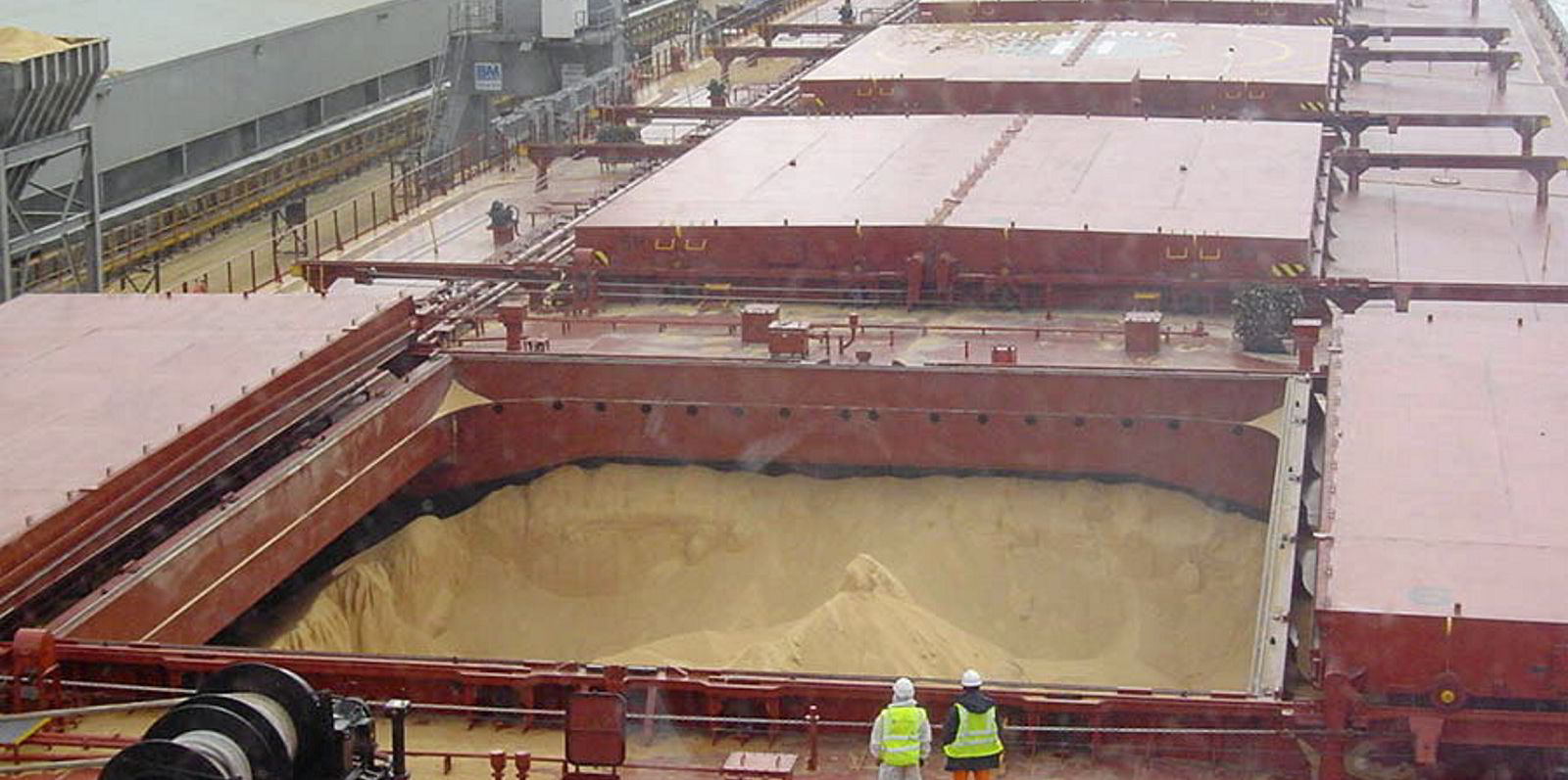 Capesize market ‘on fire’ as Greek shipowners behind a string of bulk ...