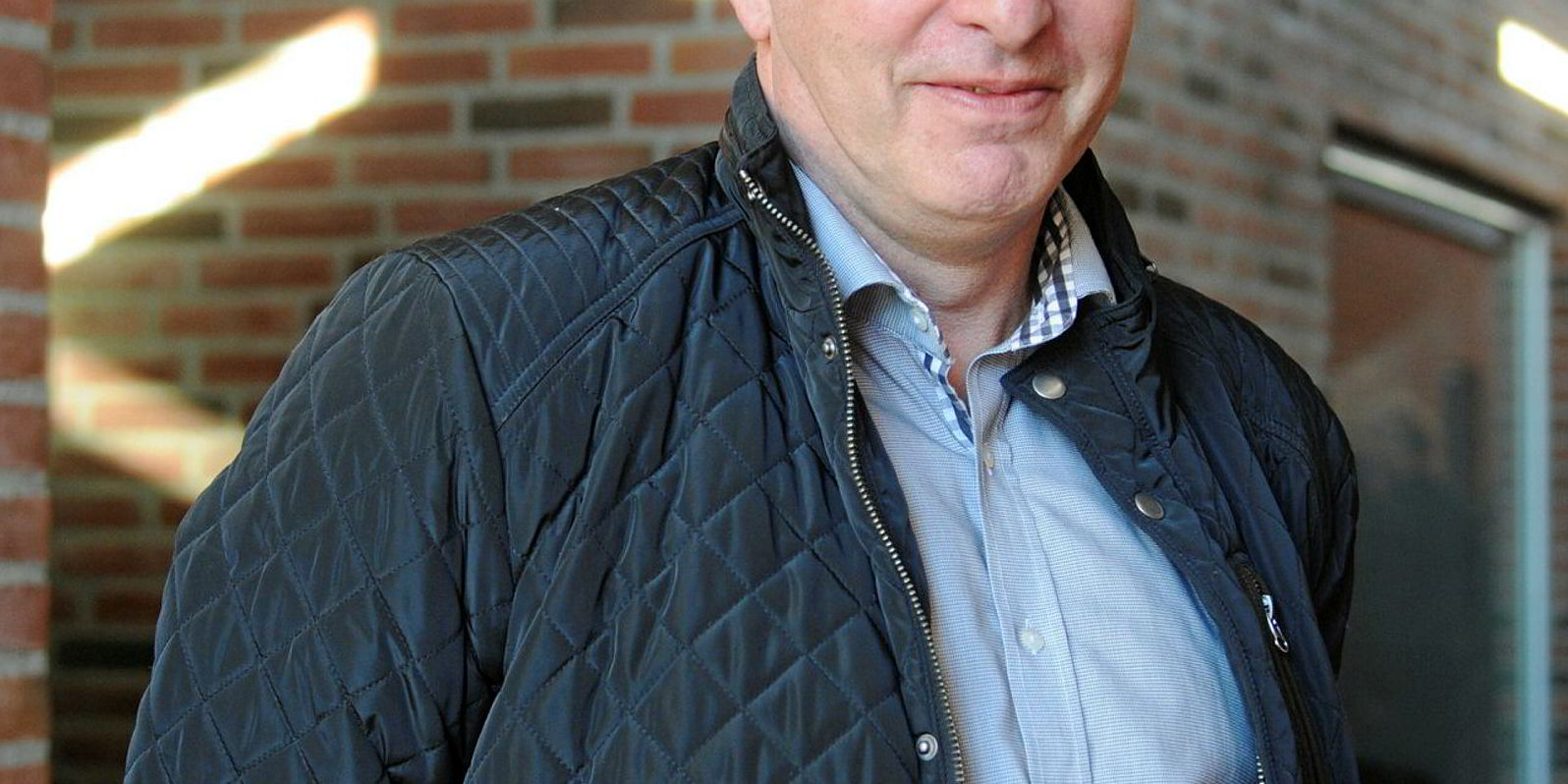 Etter et langt liv som trålskipper knaller pensjonist Knut Ove til med ...