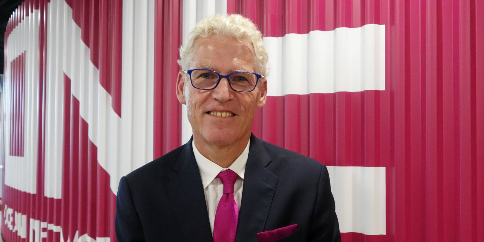 ONE shares $2bn methanol dual-fuelled container ship order with two ...