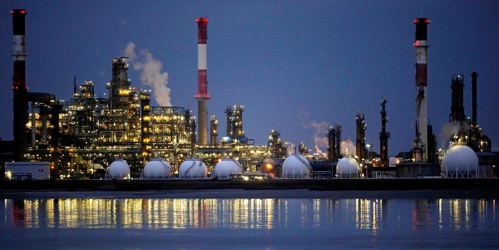 French oil giant Total clashes with Greenpeace over 'inaccurate ...