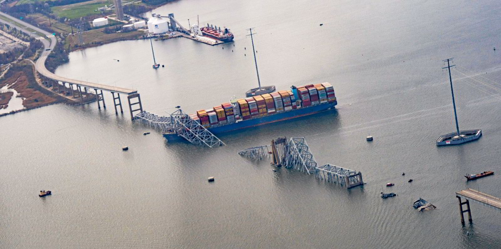 Baltimore bridge probe reports blackouts minutes before tragedy ...