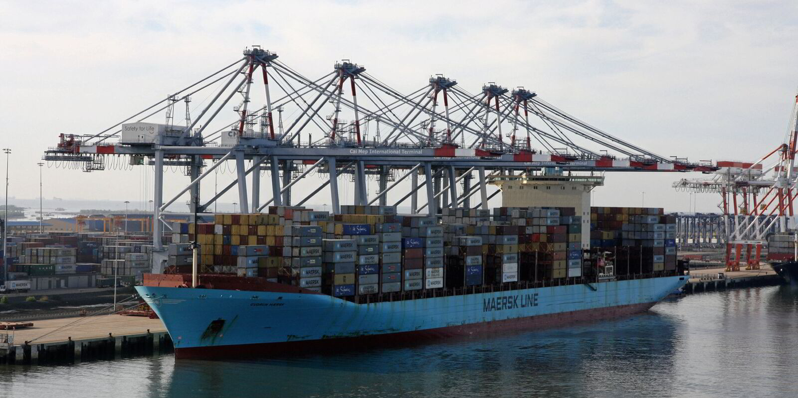 US East Coast port dispute risks inflating container shipping markets ...