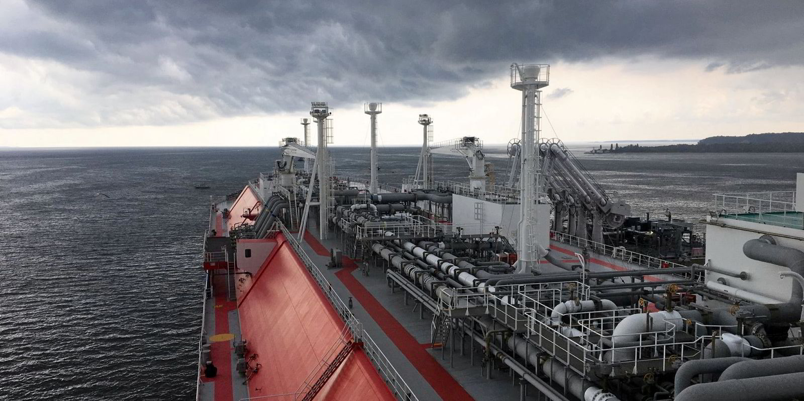 ‘Uber strong’: Will LNG spot rates hit $500,000 a day or face a market ...