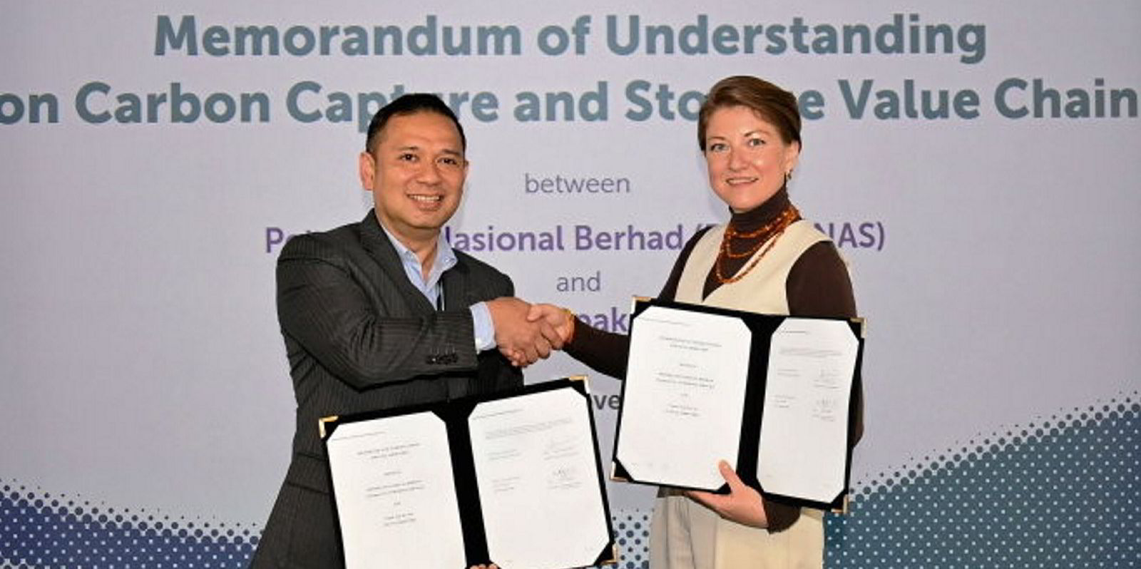 Vopak and Petronas team up to tap into Singapore’s carbon shipping ...