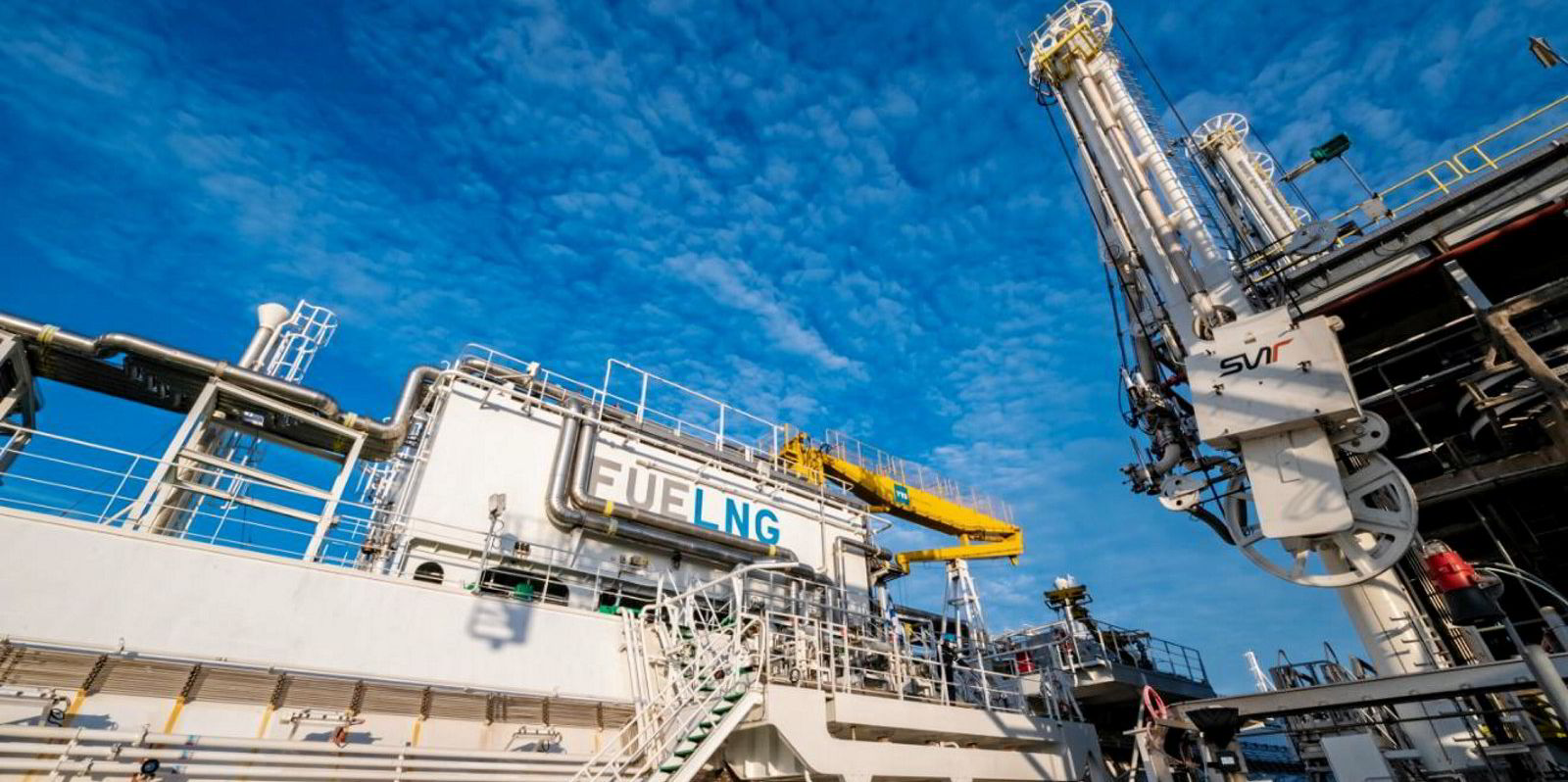 Shell ‘in a rush’ to wrap up next LNG bunker vessel newbuilding ...