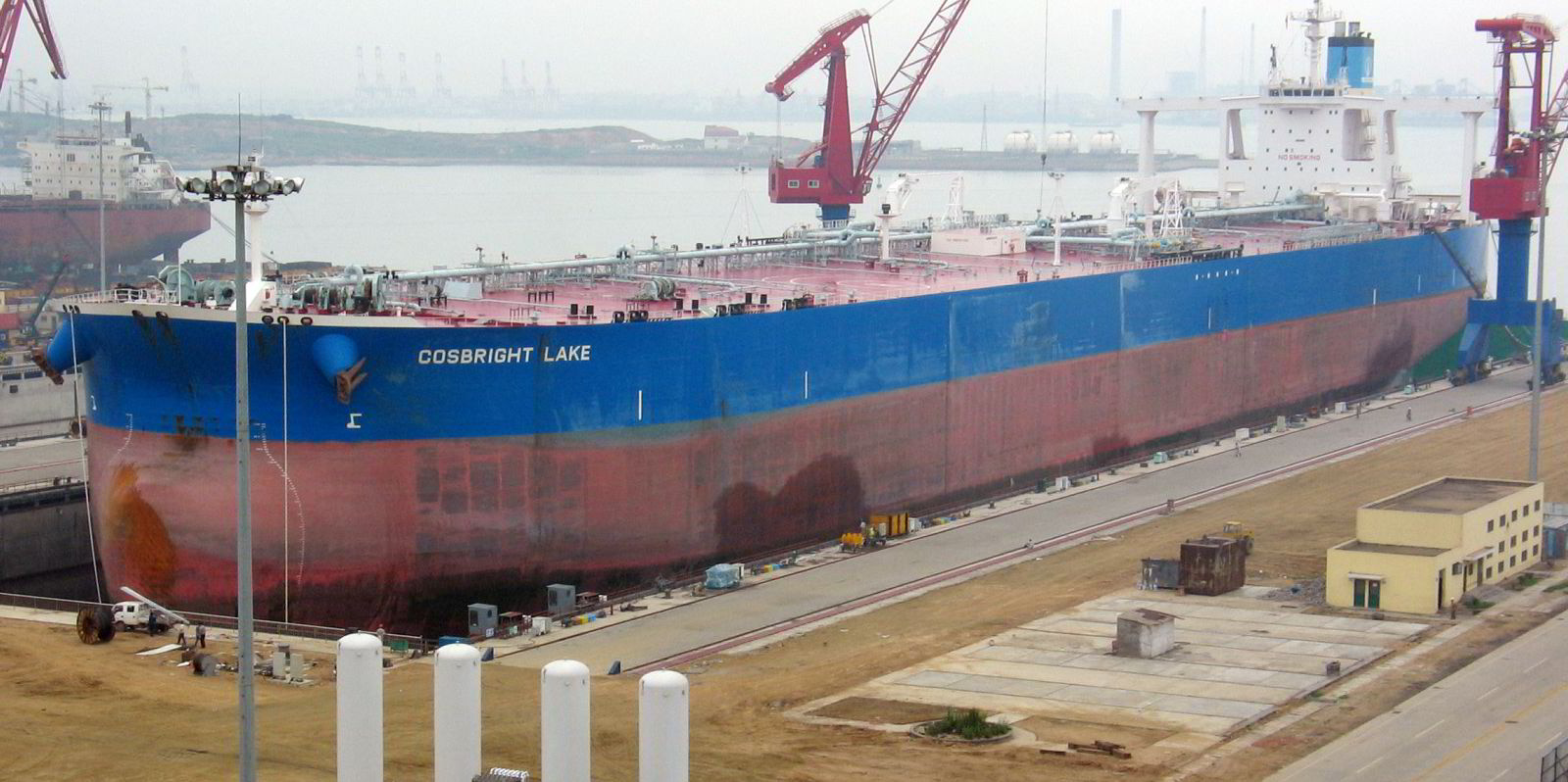 Trafigura secures three VLCCs as term tanker deals keep on coming ...