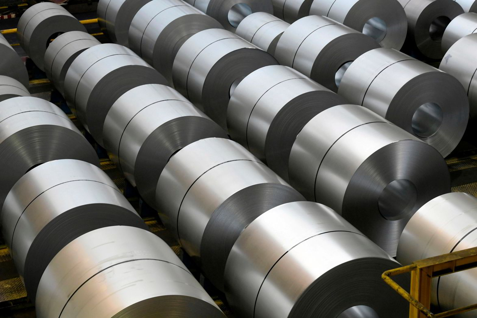 Made with green hydrogen | H2 Green Steel signs multi-year supply deal ...