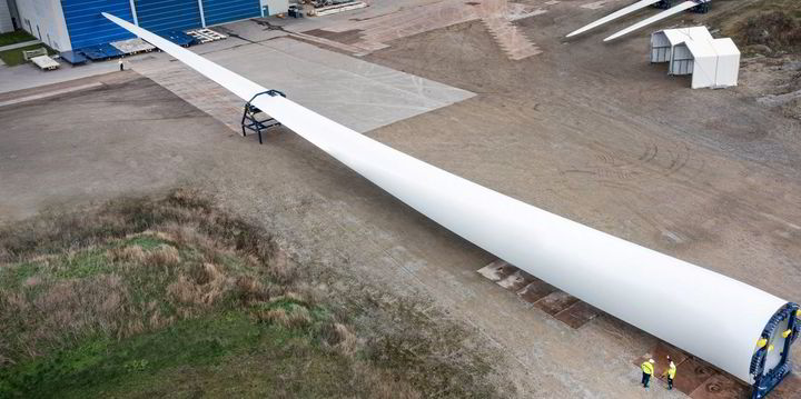 First sight of giant blade for Vestas flagship 15MW offshore wind turbine as Italy gets factory ...